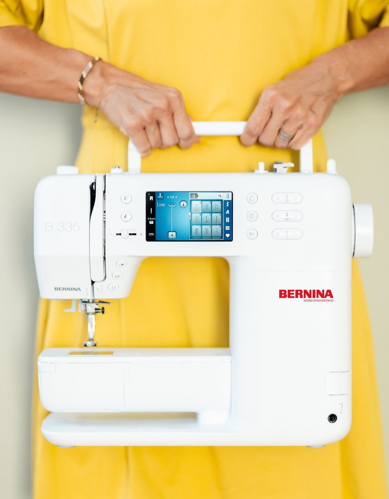 Bernina new 335 sewing machine — jaycotts.co.uk - Sewing Supplies