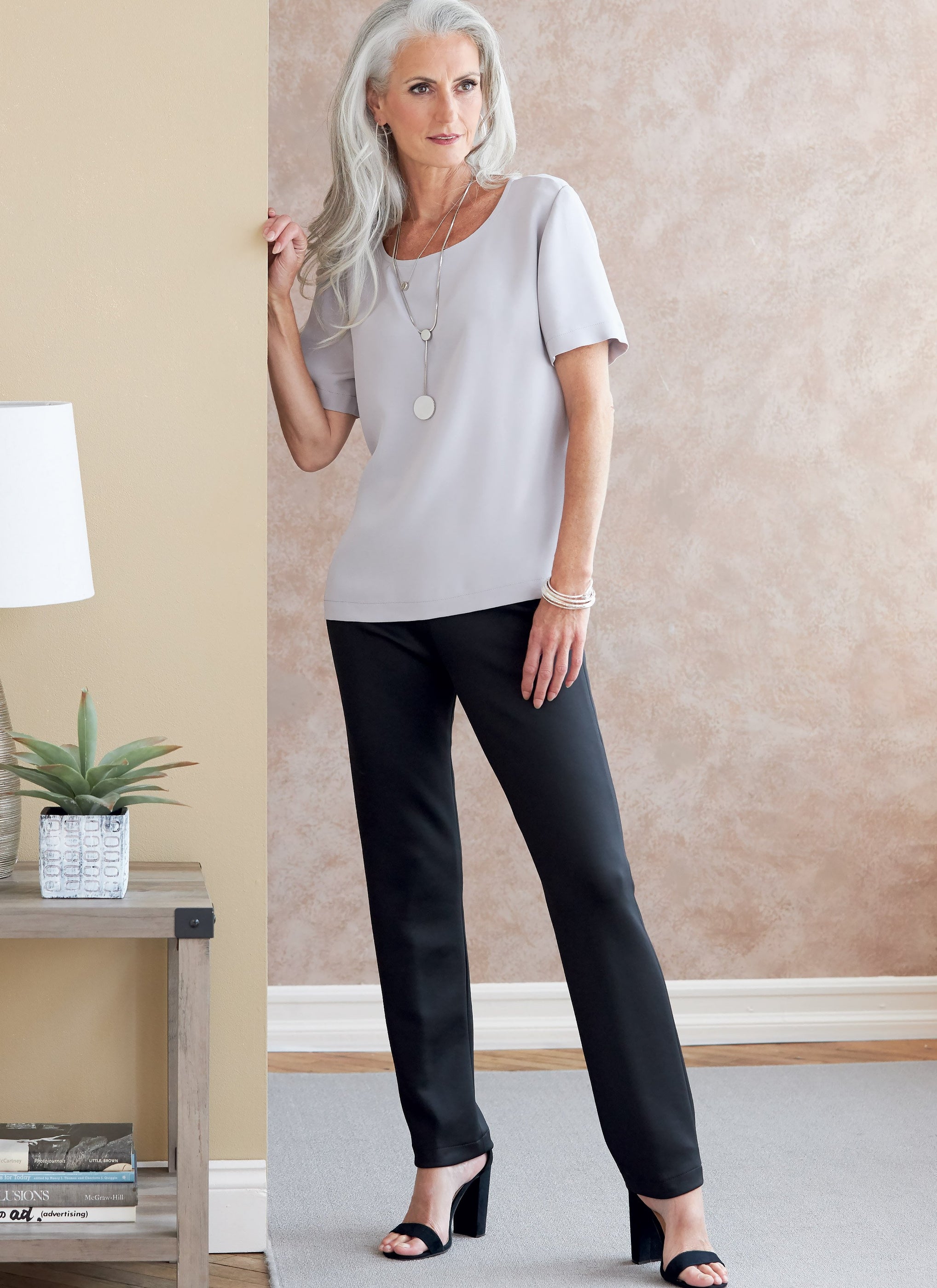 Butterick 6797 Misses' and Petite Scoop-neck Tops Pattern — jaycotts.co ...