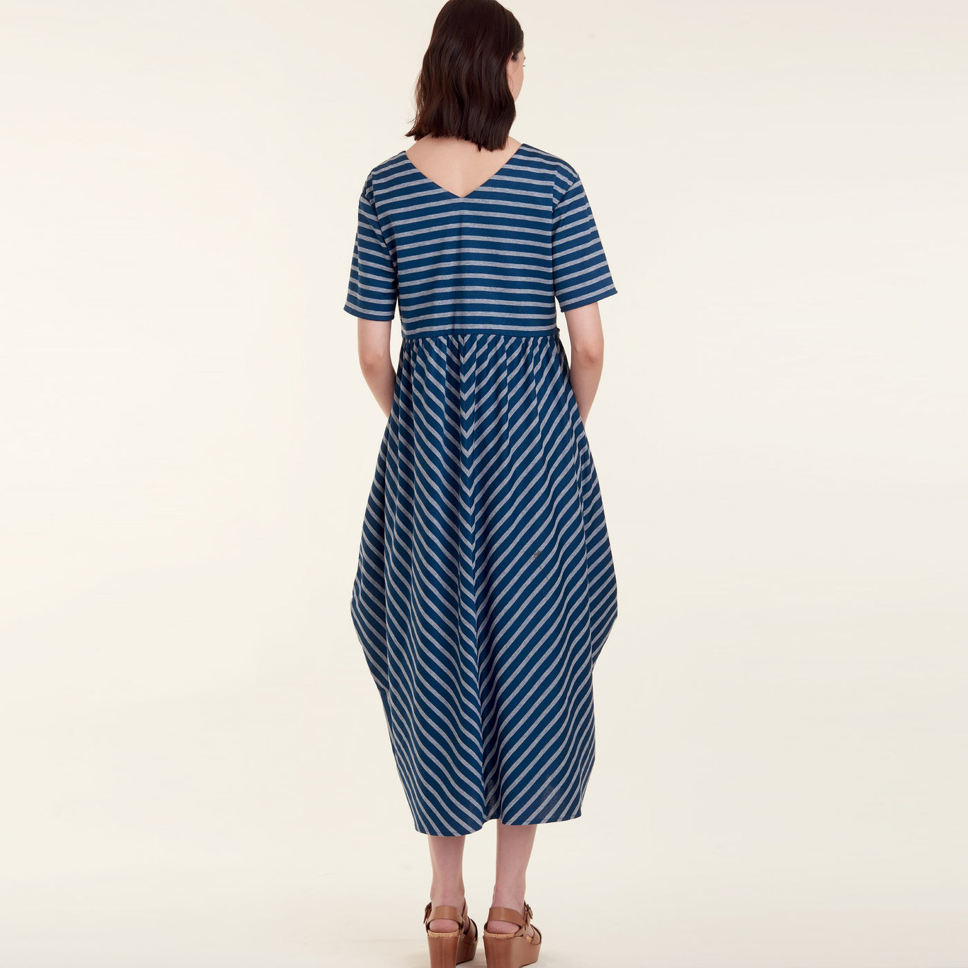 Simplicity Sewing Pattern 9140 Relaxed Pullover Dress — jaycotts.co.uk ...