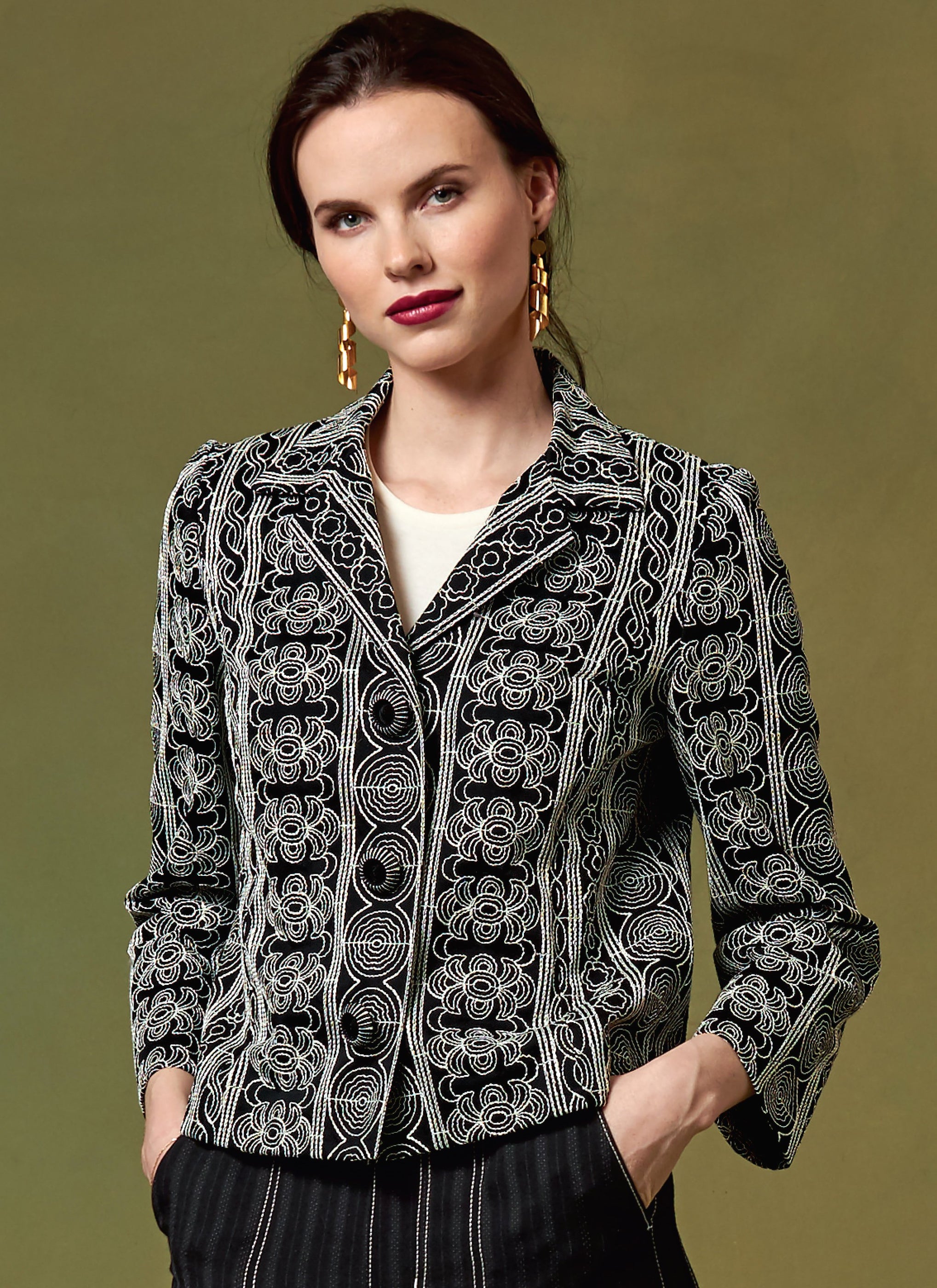 Vogue Sewing Pattern 1644 Fitted Jacket and Trousers — jaycotts.co.uk ...