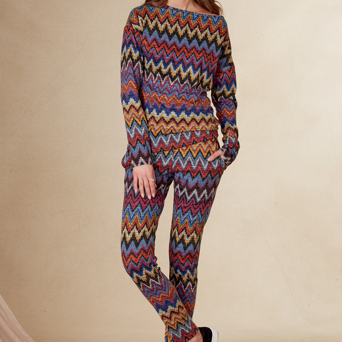 Vogue V1835 Misses' Tops, Pants and Slippers sewing pattern — jaycotts ...