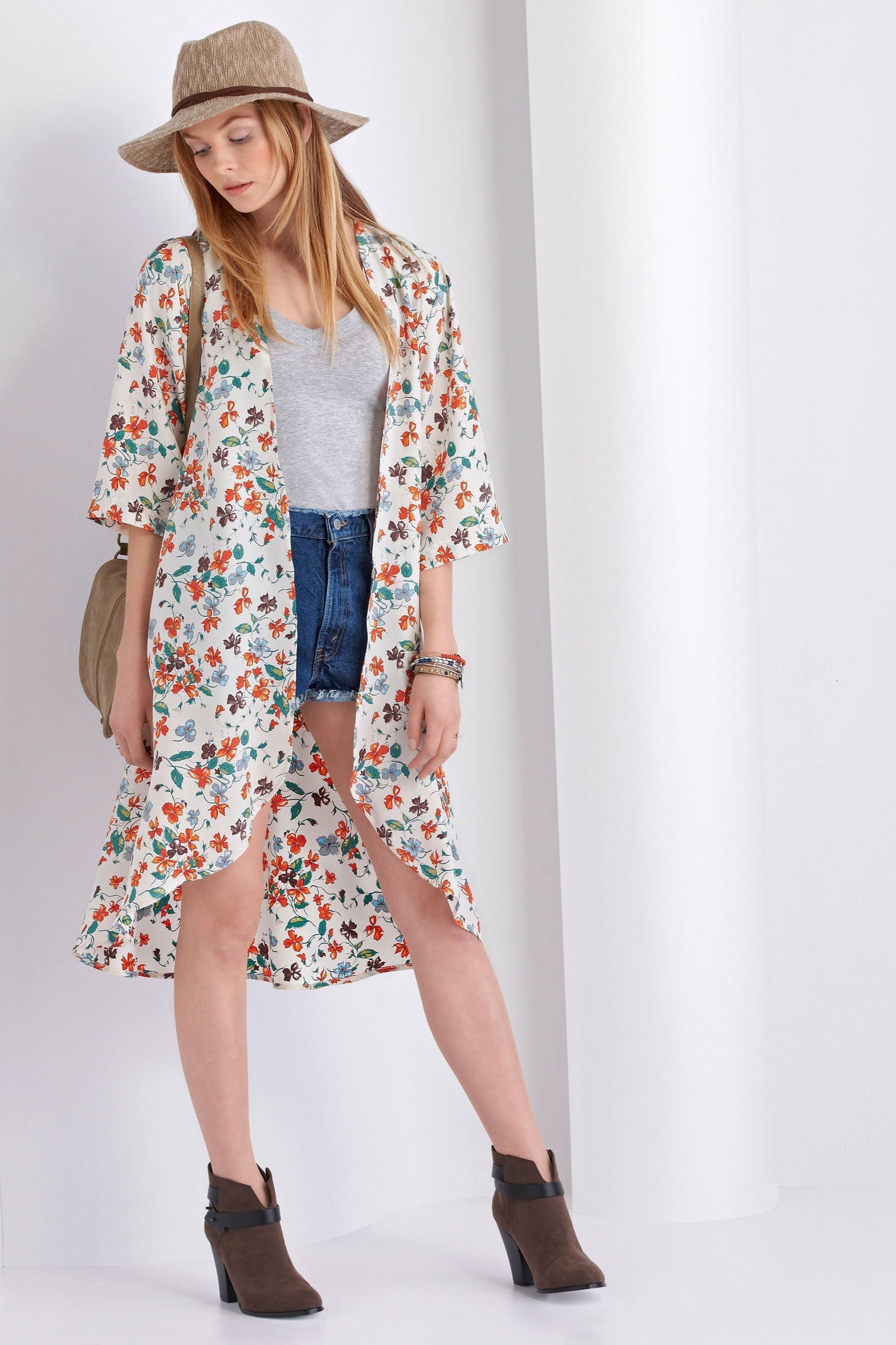 New Look Pattern: NL6378 Misses' Easy Kimonos — jaycotts.co.uk - Sewing ...
